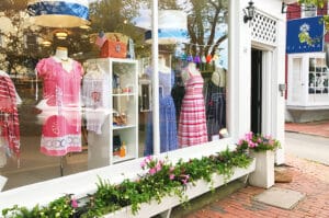 CJ Laing - Eye on Style - Yesterdays Island, Todays Nantucket