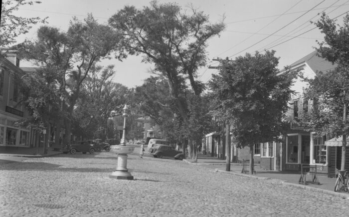 Nantucket's Iconic Main Street Fountain Is Back - Yesterdays Island ...